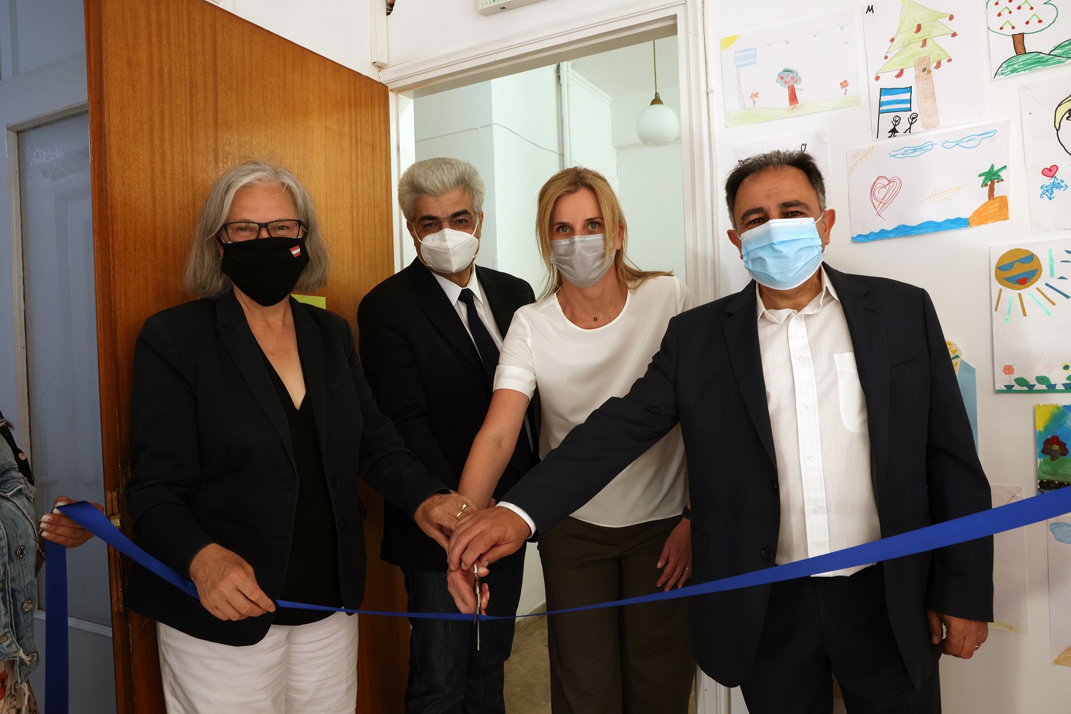ΤΑ ΠΑΙΔΙΚΑ ΧΩΡΙΑ SOS: ΕΓΚΑΙΝΙΑΣΑΝ ΣΤΗ ΜΥΤΙΛΗΝΗ ΚΕΝΤΡΟ ΣΤΗΡΙΞΗΣ ΓΙΑ ...